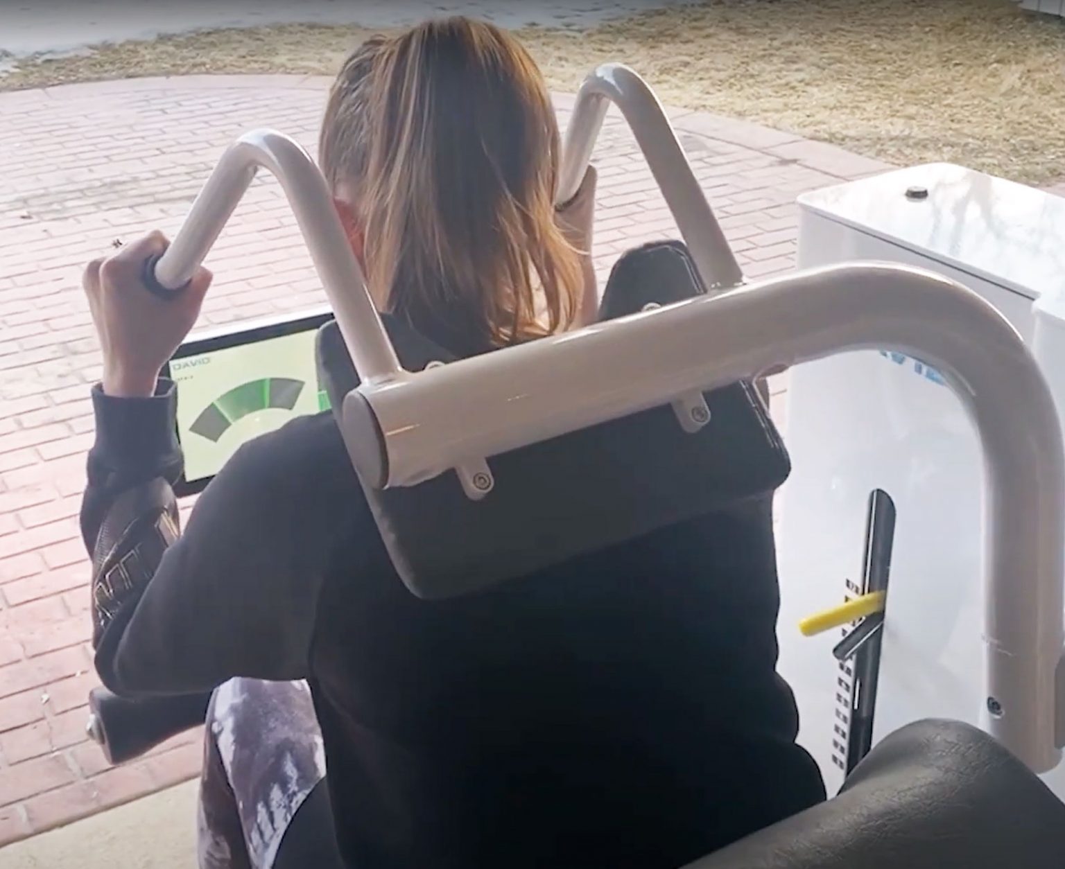 Connected Device for Low Back Strengthening at Home - Back pain relief